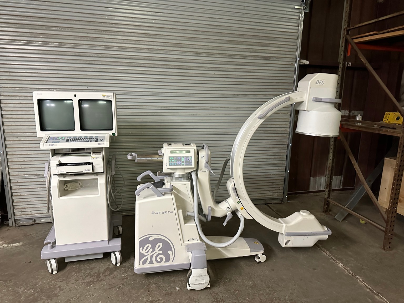 OEC 9800 C-Arm with 12″ monitors - Dr.'s Equipment Warehouse