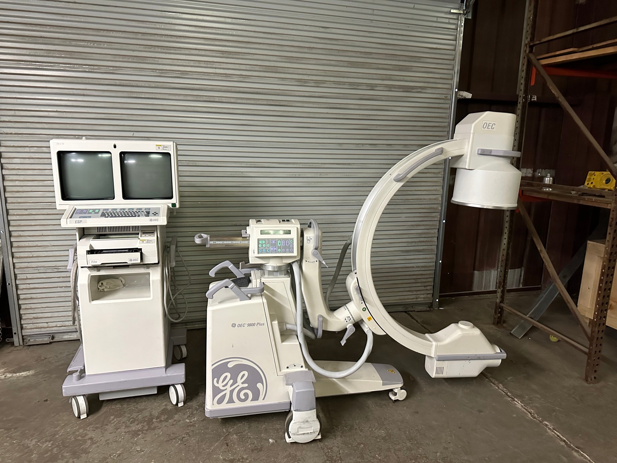 OEC 9800 C-Arm with 12″ monitors - Dr.'s Equipment Warehouse